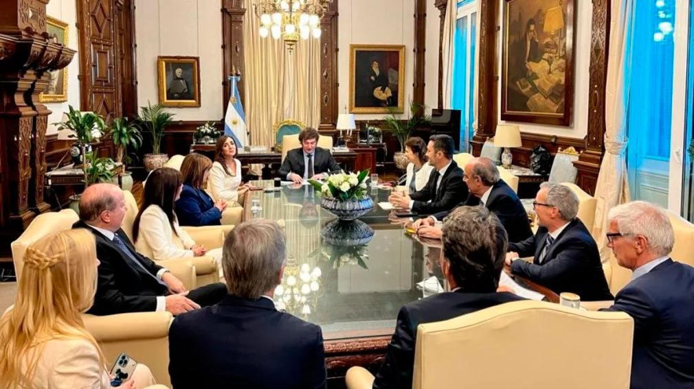 Javier Milei encabezó su primera reunión de Gabinete en Casa Rosada