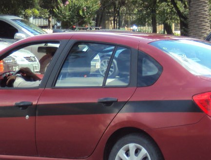 Una abuela encontró dinero en un taxi de Salta, pero el conductor tuvo ...